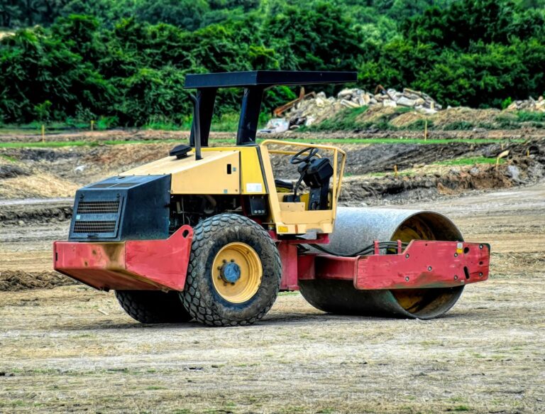 Guide to Roller Compactors: Types, Applications & Benefits